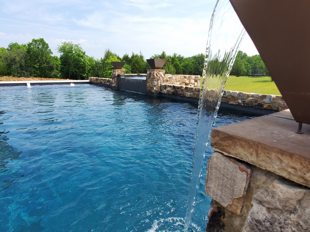 The Cairo Bend Pool - Standing Stone Pools